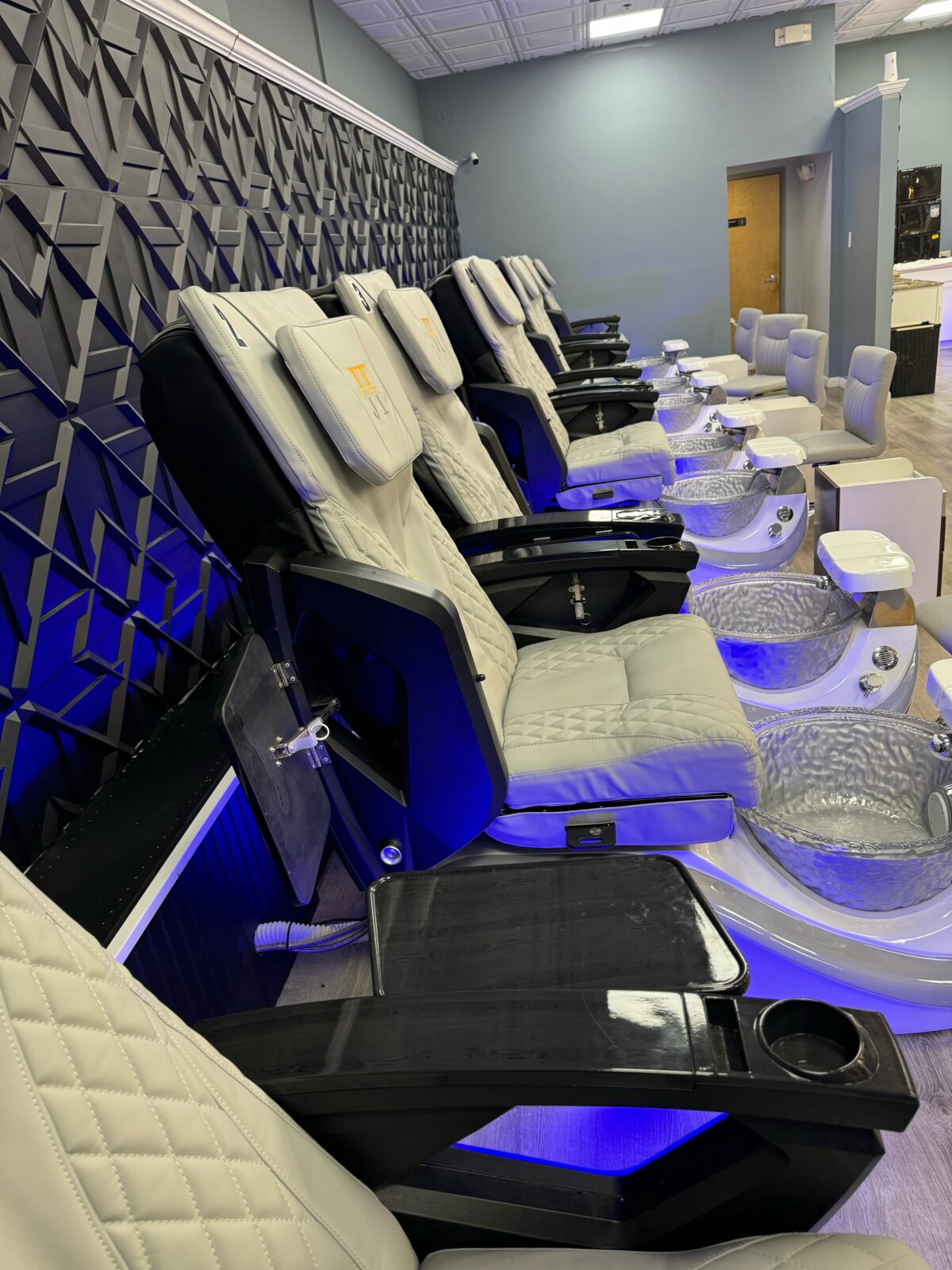 Simply Nails and Spa